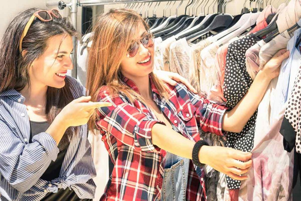 15 Best Canadian Clothing Brands to Buy in 2024 - 2025- All Review