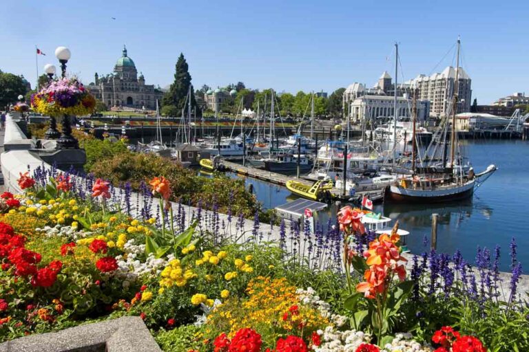 Warmest Places to Live in Canada (2026): Top Cities With the Best ...